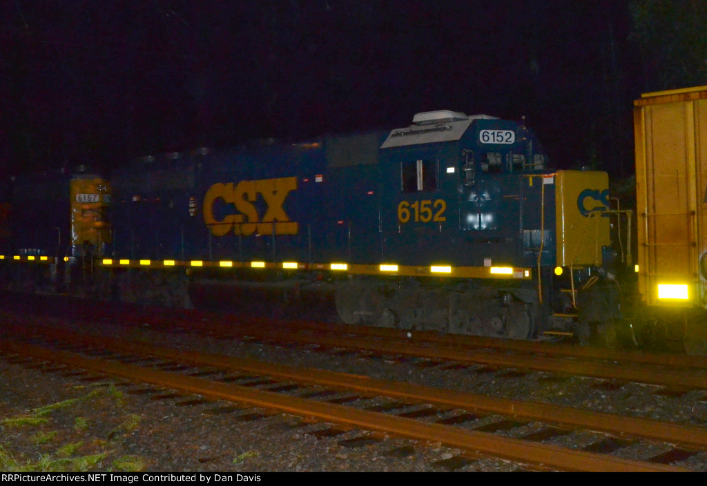 CSX GP40-2 6152 second out on C746-13